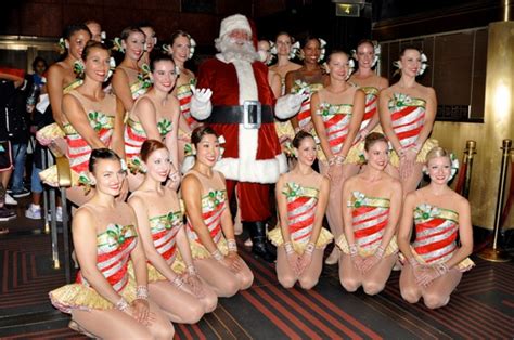 Photos Rockettes Kick Off 2010 Radio City Chistmas Spectacular With