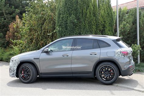 2024 Mercedes AMG GLA 45 Hides Minimal Changes Beneath Thick Camo In