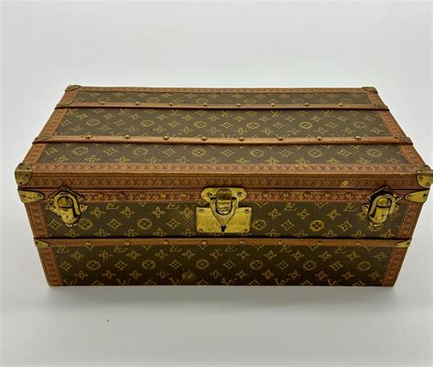 Louis Vuitton 1910 Malle Fleurs Pinth Vintage Luggage