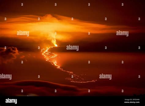 Spectacular Overview Of The Eruption And Lava Flow Of Mauna Loa