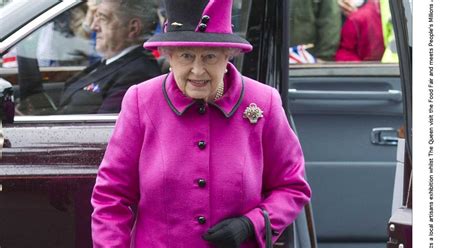 Reine Elisabeth II Ans De Looks Photos