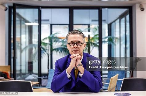 Seth Cartoonist Photos And Premium High Res Pictures Getty Images