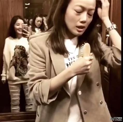 阿嬌首度公開婚禮花絮視頻，容祖兒素顏送驚喜，阿嬌激動落淚 每日頭條