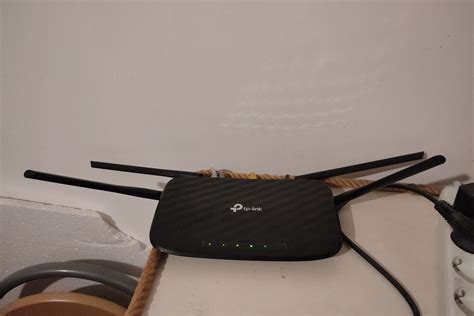 Does Angling Router Antennas Improve Your Wi Fi