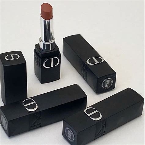Ya🌸新款 Dior 200 558 525 720 迪奧超完美持久唇膏 防暈染 唇膏 口紅 唇釉 磨砂 霧黑管 蝦皮購物