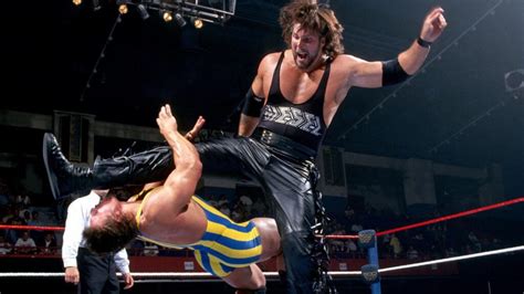 El miembro del Salón de la Fama de la WWE Kevin Nash habla de su lucha
