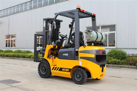 Yellow 1 5 4 Ton Rough Terrain Forklift Diesel Fork Lift Electric