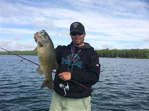 Fishing Headquarters Online Magazine Bass In The Grass