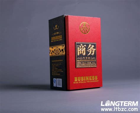 五粮液商务酒包装设计 精装酒盒包装设计 成都包装设计公司企业形象画册设计产品品牌形象策划品牌vi视觉设计 四川龙腾华夏营销有限公司