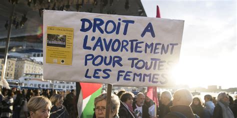 343 Femmes Européennes Signent Un Manifeste Pour Le Droit à Lavortement