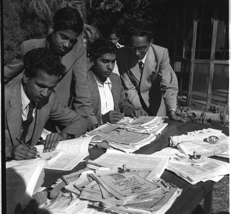 15 Incredible Pictures Of Indias First Elections