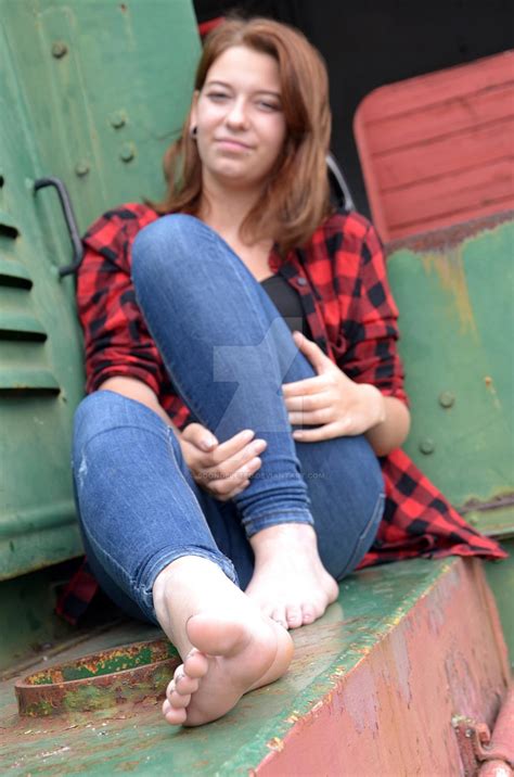 Kathys Great Feet And Long Toes 56b By Soondeleted On Deviantart