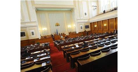 Депутатите приеха на първо четене промени в Закона за ДДС