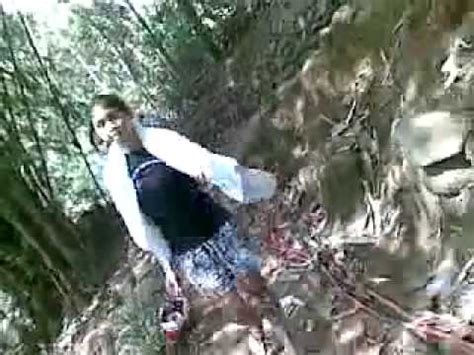 18 NGINTIP CEWEK MANDI DI KALI YouTube