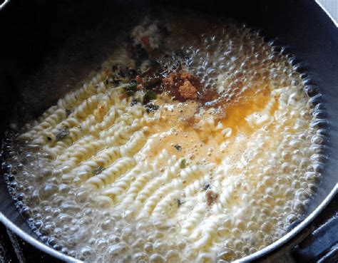 ジンラーメン（甘口）の作り方と食べた感想【韓国のインスタント麺】 ヤギネの食レポブログ