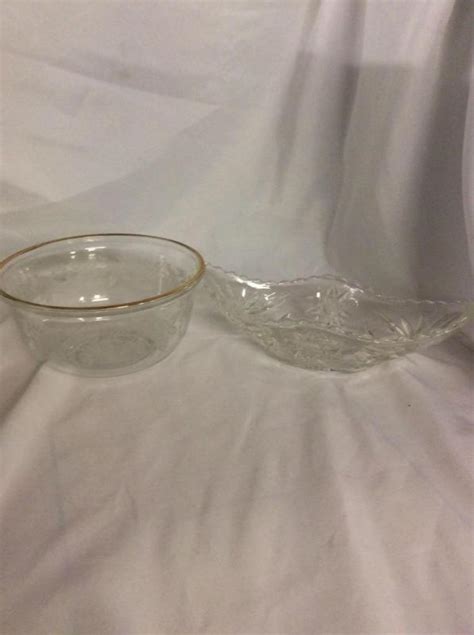 Relish Tray And Etch Gold Rim Bowl Taylor Auction And Realty Inc