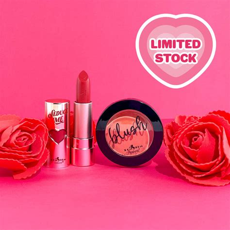 Lipstick Italia Deluxe Makeup