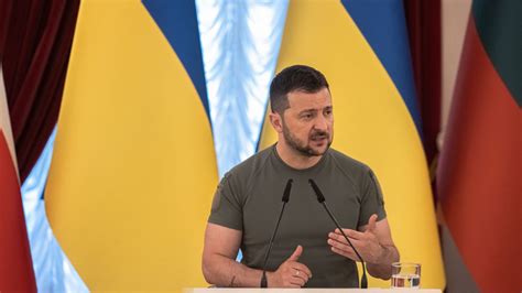 Зеленски очаква единство в НАТО по време на срещата на върха във Вилнюс Новини бг