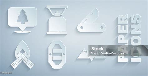 래프팅 보트 스위스 군용 칼 캠프 파이어 위치 산 캠핑 가스 스토브 및 숲 아이콘을 설정하십시오 벡터 3차원 형태에 대한 스톡 벡터 아트 및 기타 이미지 Istock