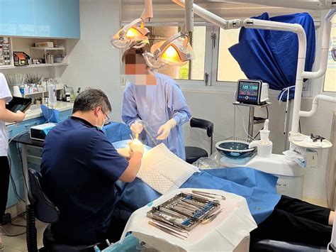 Hsinchu Taiwan Dental Clinic Votem Patient Monitor Acebiotek