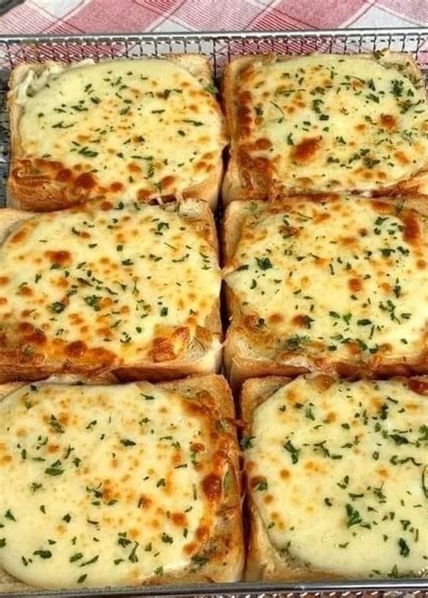Tacky Texas Toast Tinsuf