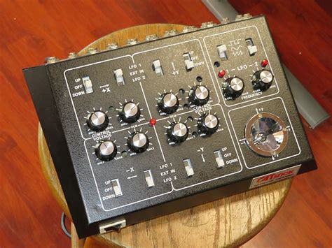 Octave Plateau Catstick Cv Controller Reverb