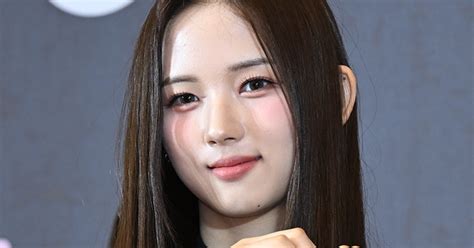 트리플에스 이지우 화사한 하트 포토엔hd
