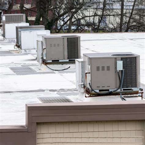4 Signs For A Commerical Roof Replacement Ddp Roofing