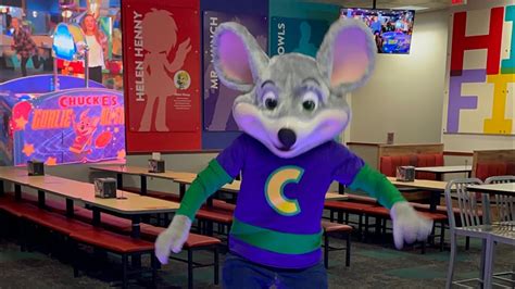 Chuck E Live Happy Dance Lakelandfl Youtube