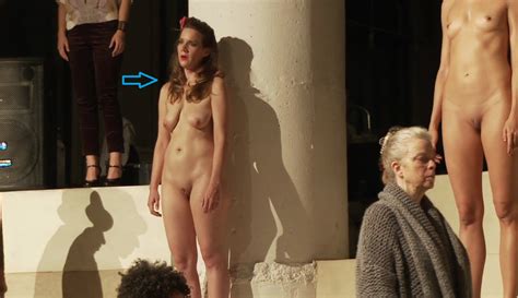 Abigail Wright Nude Pics Page 1