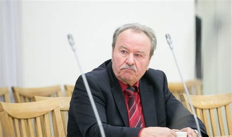 „mg Baltic Byloje Apklausiamas Bronius Bradauskas Tikrai Nežinau Visų Sūnaus Draugų Bet Tėvui