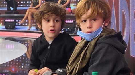 Los Hijos De Pampita La Acompañaron Al Trabajo Y Ella Se Mostró Súper