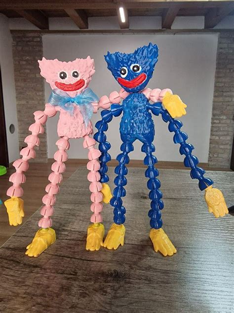 Stl File Huggy Wuggy 🎲・3d Printer Model To Download・cults