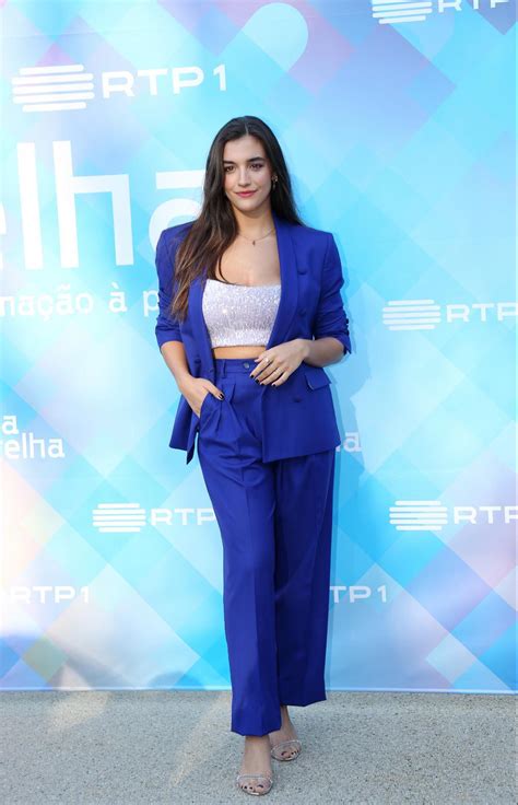 B Rbara Branco Protagoniza Cenas Ousadas Em Nova S Rie Mas N O Se Considera Um Sex Symbol