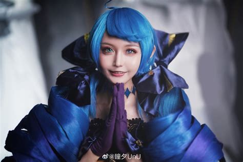 瞳夕cos女英雄格温 被质疑后大方回应 眼睛大是p的腾讯新闻