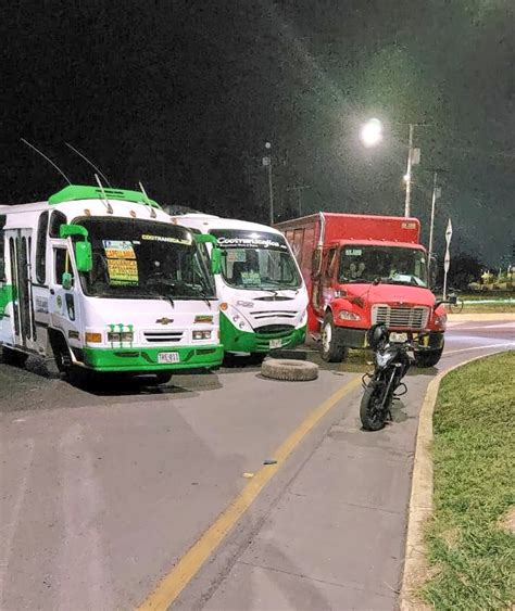 Bloqueos De Transportadores Colapsan La Movilidad En Bogotá Y