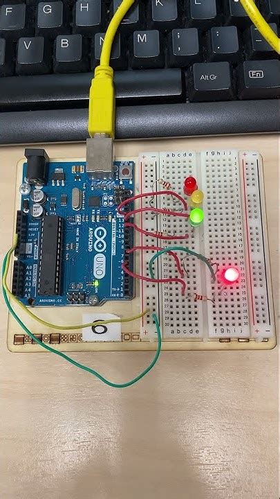 Arduino Uno Traffic Light Youtube