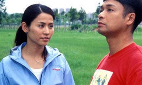 他演过三次“傻子”拿过三个影帝，演技精湛为人低调，妻子超美！