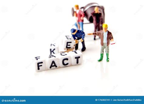 Learn How To Distinguish Between Credible News As Facts And Identify Information Biases To