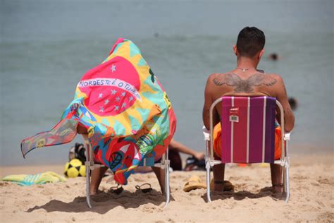 Feriados prolongados 2024 terá apenas mais duas folgas veja datas