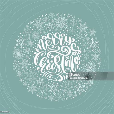 메리 크리스마스 서예 문자 손으로 쓴 벡터 텍스트와 눈송이 화환입니다 인사말 카드 디자인 과 Xmas 요소 현대 겨울 시즌 엽서 브로셔 배너 겨울에 대한 스톡 벡터 아트 및