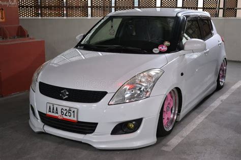 Suzuki Swift At Slow Down Sunday Car Meet In Paranaque Philippines