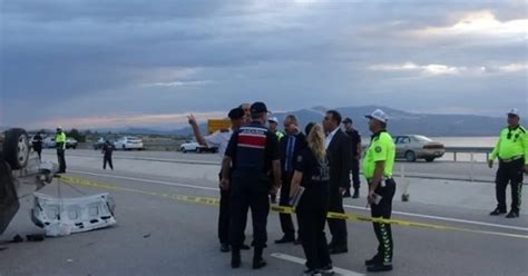 Nişan törenine hazırlanan gelin ve damat adayı feci kazada hayatını