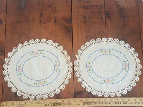 5 Piece Vintage Bedroom Doilie Set Embroidered Basket Of Etsy