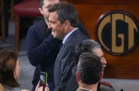 Massa Convocó A La Cgt Analiza La Eliminación De Ganancias A Los