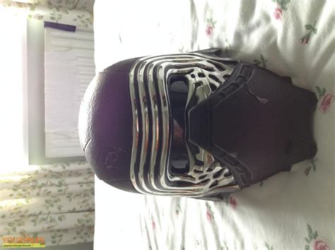 Star Wars The Force Awakens Kylo Rens Helmet Replica Movie Prop