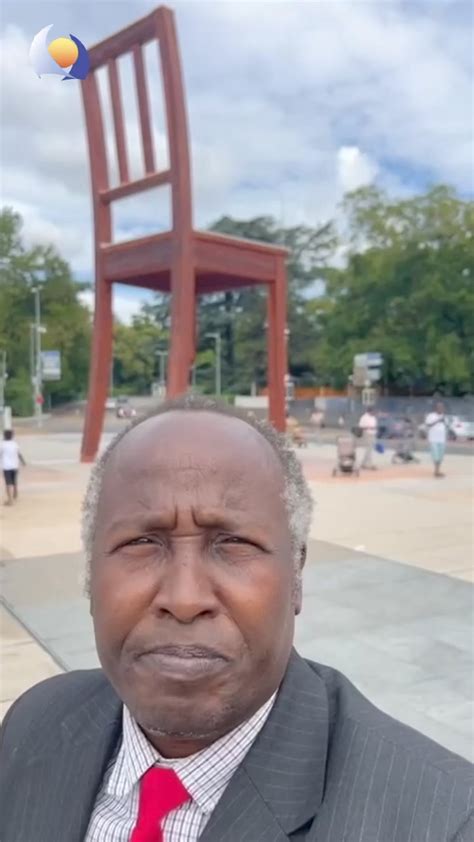 بثمباشر من برنامح عاشالسودان مع الشاعر و الأديب هلاوي بثمباشر