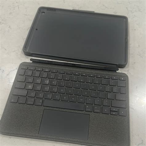 Logitech Tablets And Accessories Logitech Combo Touch Grey Tablet Keyboard With Touchpad