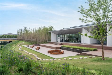 余德耀美术馆搬到蟠龙天地，从首展之“家”走向世界 乐游上海艺术季界面新闻 · 文化
