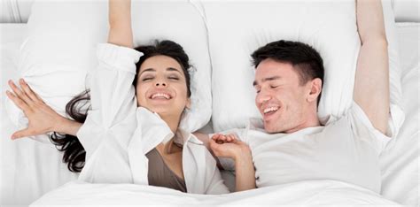 Manfaat Morning Sex Buat Lebih Hangat Di Ranjang Ada 11